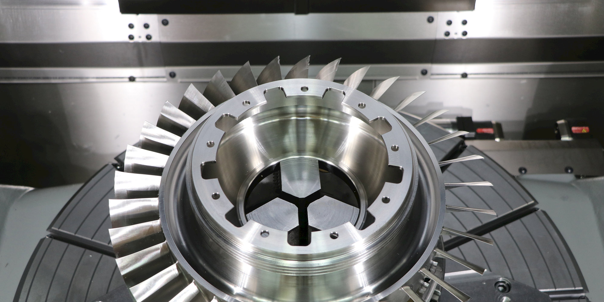 New strategies and solutions take on ISO S materials | Seco Tools